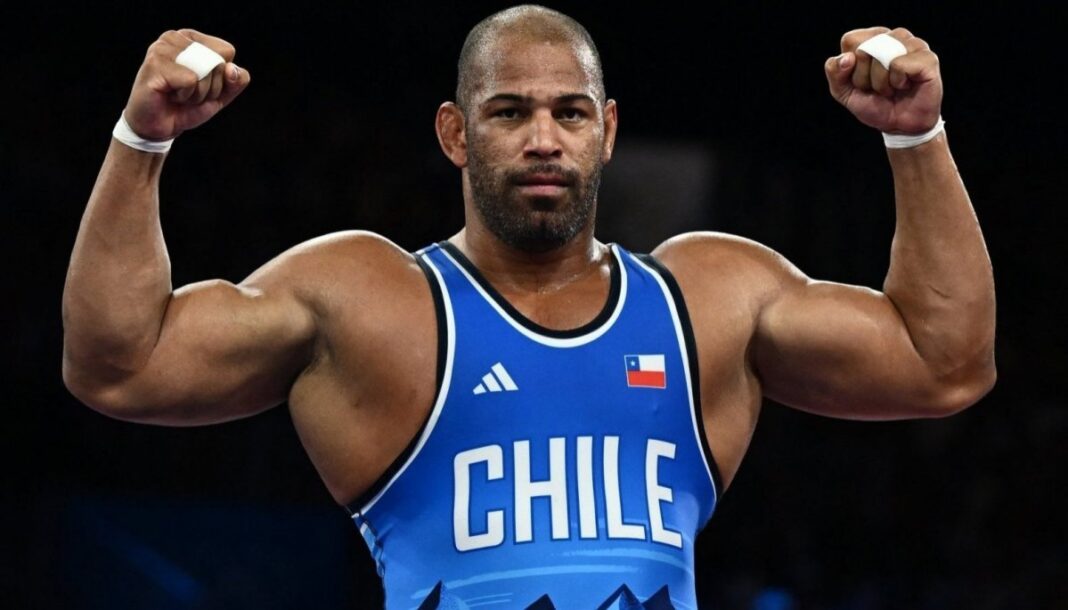 Yasmani Acosta se convierte en el número 1 del mundo tras medalla en ...